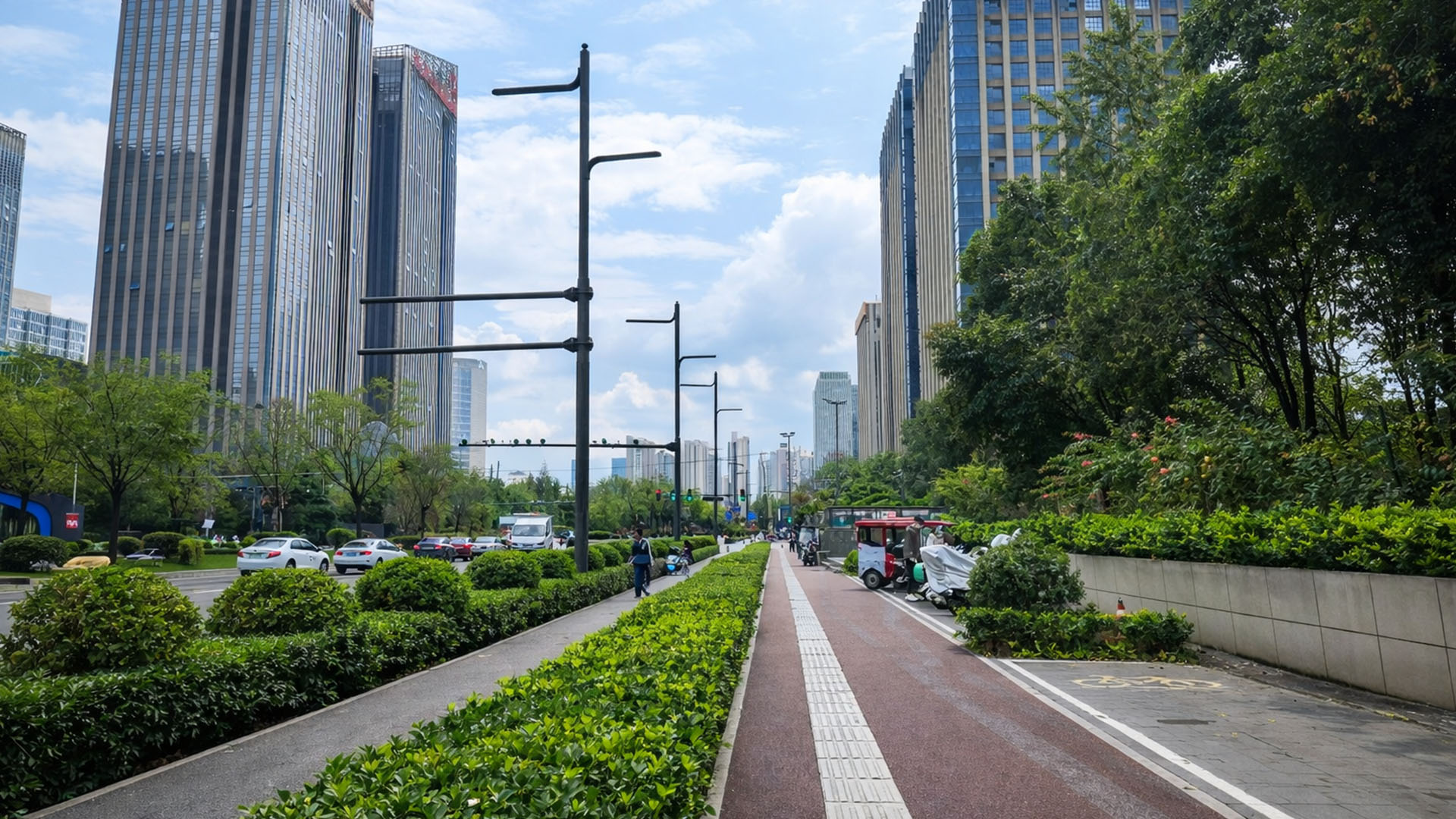 The clean and smart streets of modern Xi’an