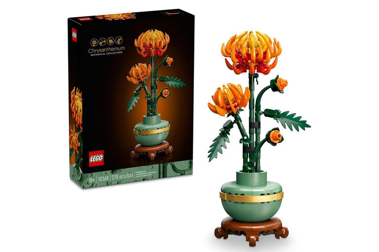 These Lego flowers make a 'stunningly realistic' bouquet that shoppers ...