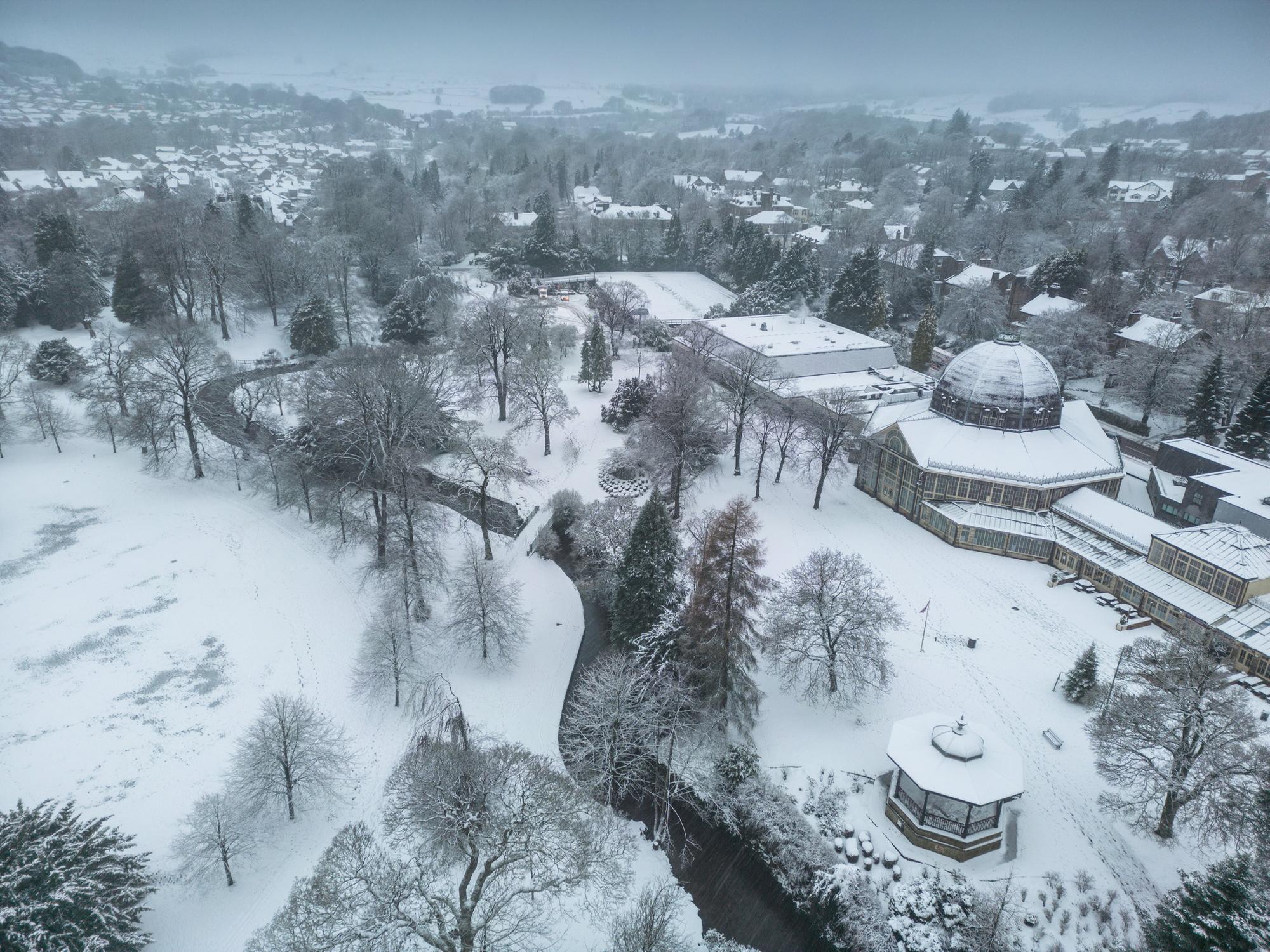 Buxton snow: Here's exact time when snow is set to fall in Buxton – as ...