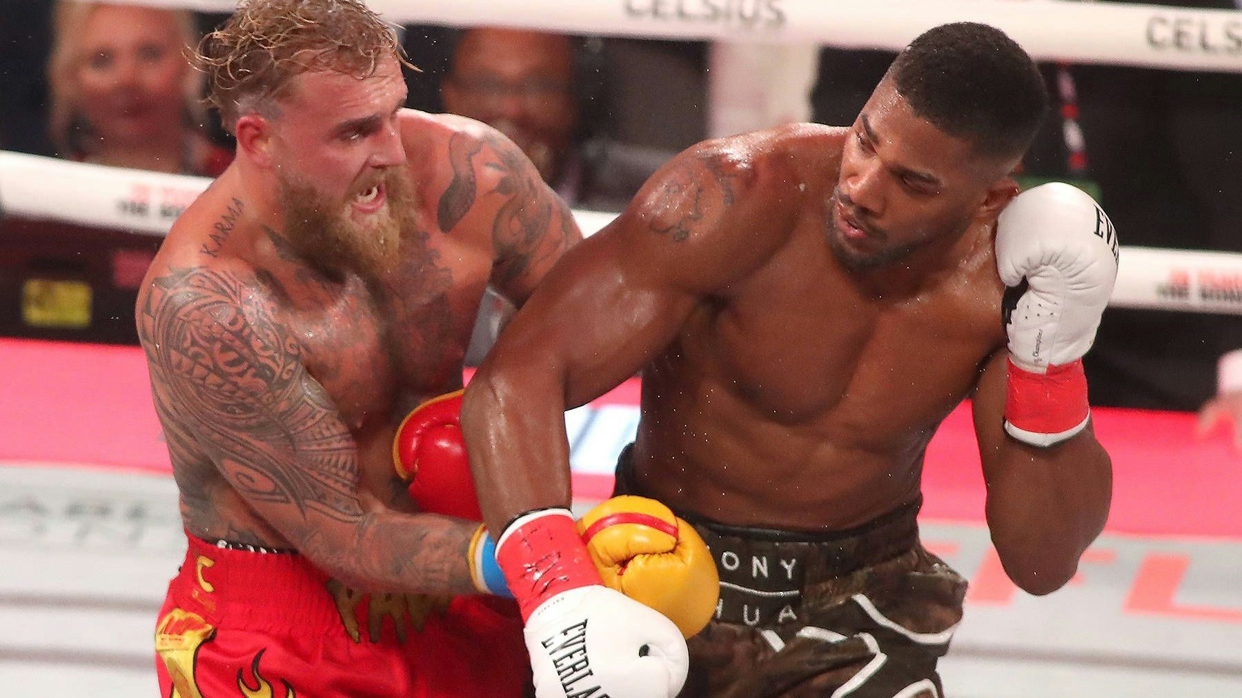 Box-Star Joshua in Unfall verwickelt – zwei Tote