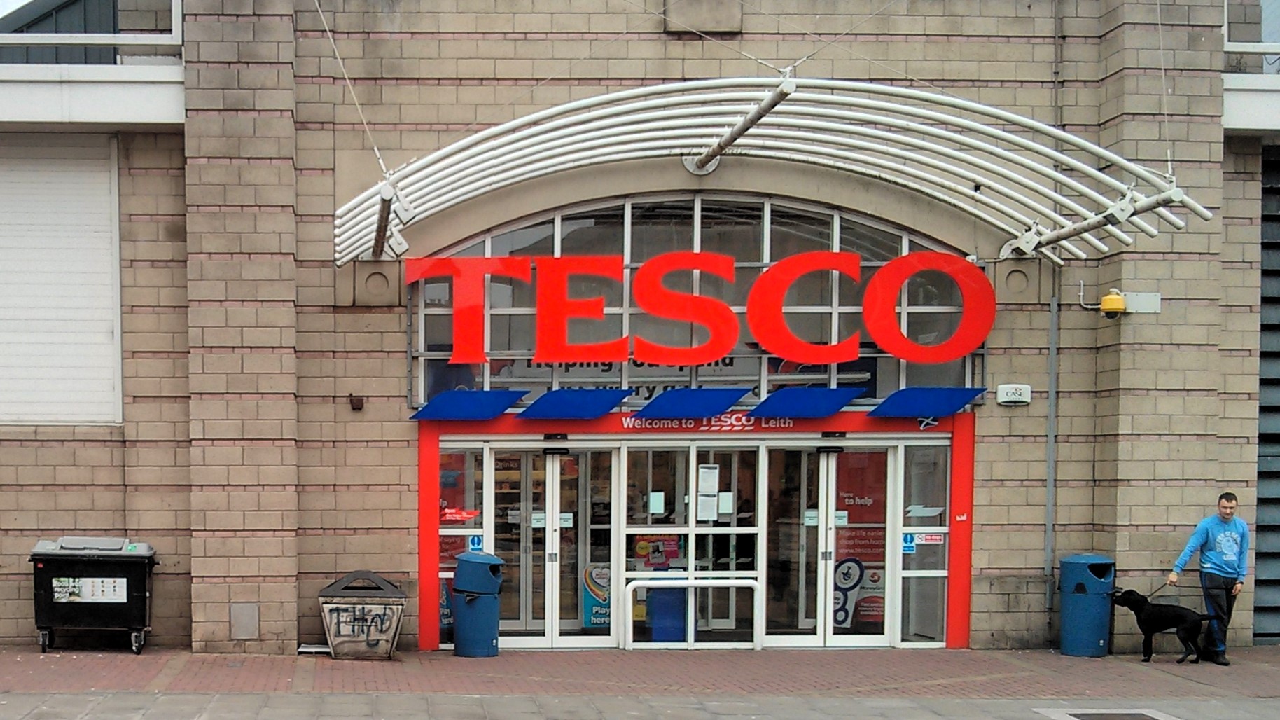 Tesco issues "do not eat" recall for pâté