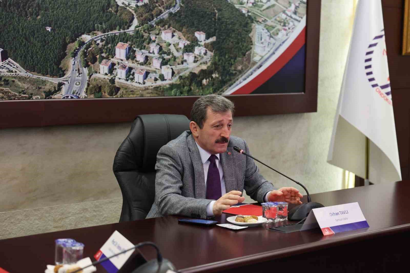 Vali Tavlı: "Bağımlılık yerine bağımsızlık diyoruz, gençlerimize sahip ...