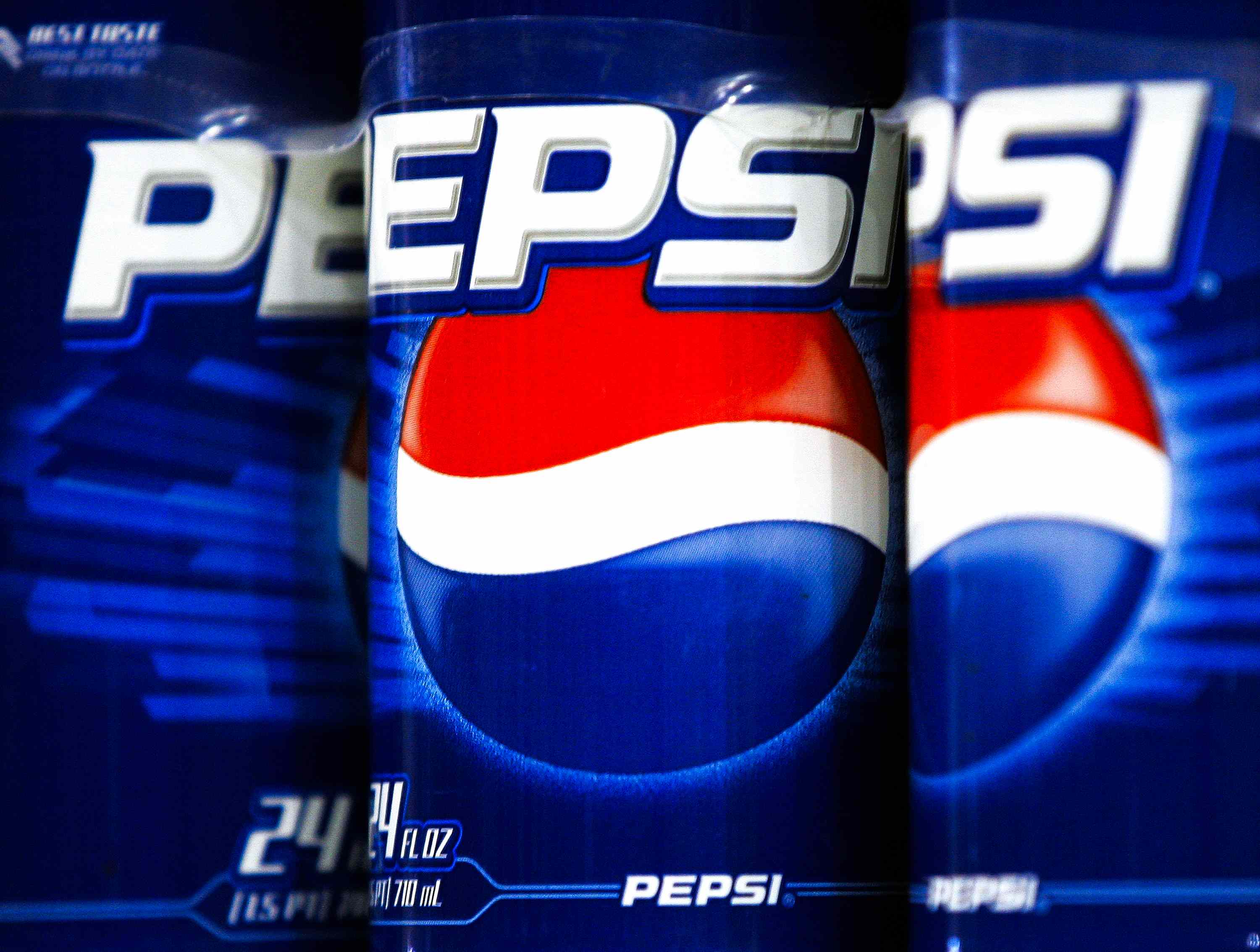 I tried the Gen X way to drink Pepsi, and I can't stop thinking about it