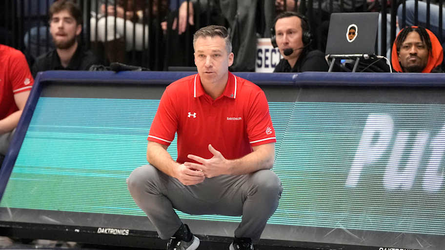 Duquesne basketball looks for historic road win over Davidson to open ...