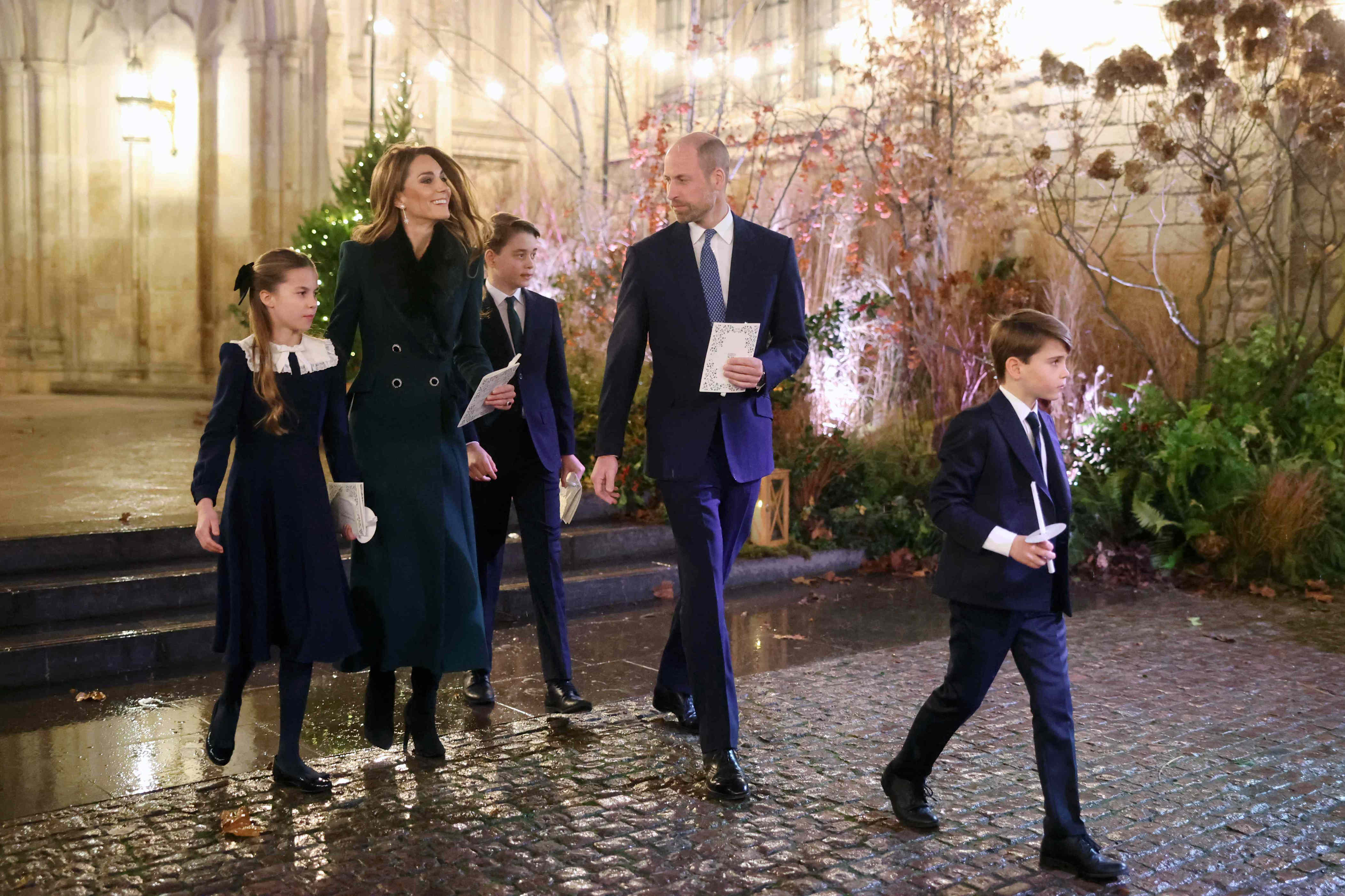 Prince George, Princess Charlotte, and Prince Louis donate their own ...
