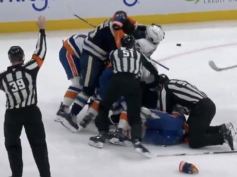 Top 3: Mathew Barzal ejected for dangerous stick swing