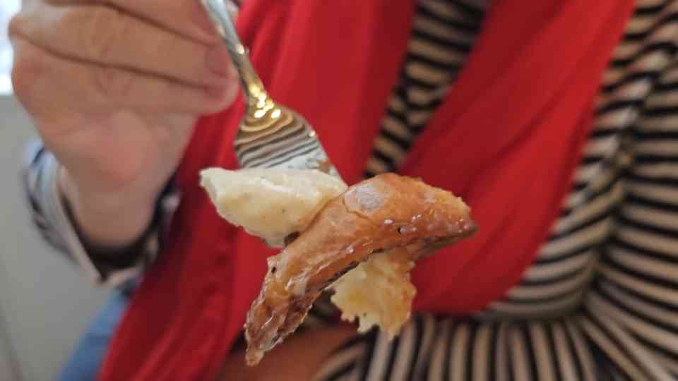 What locals actually recommend for top eats in Paris for tourists