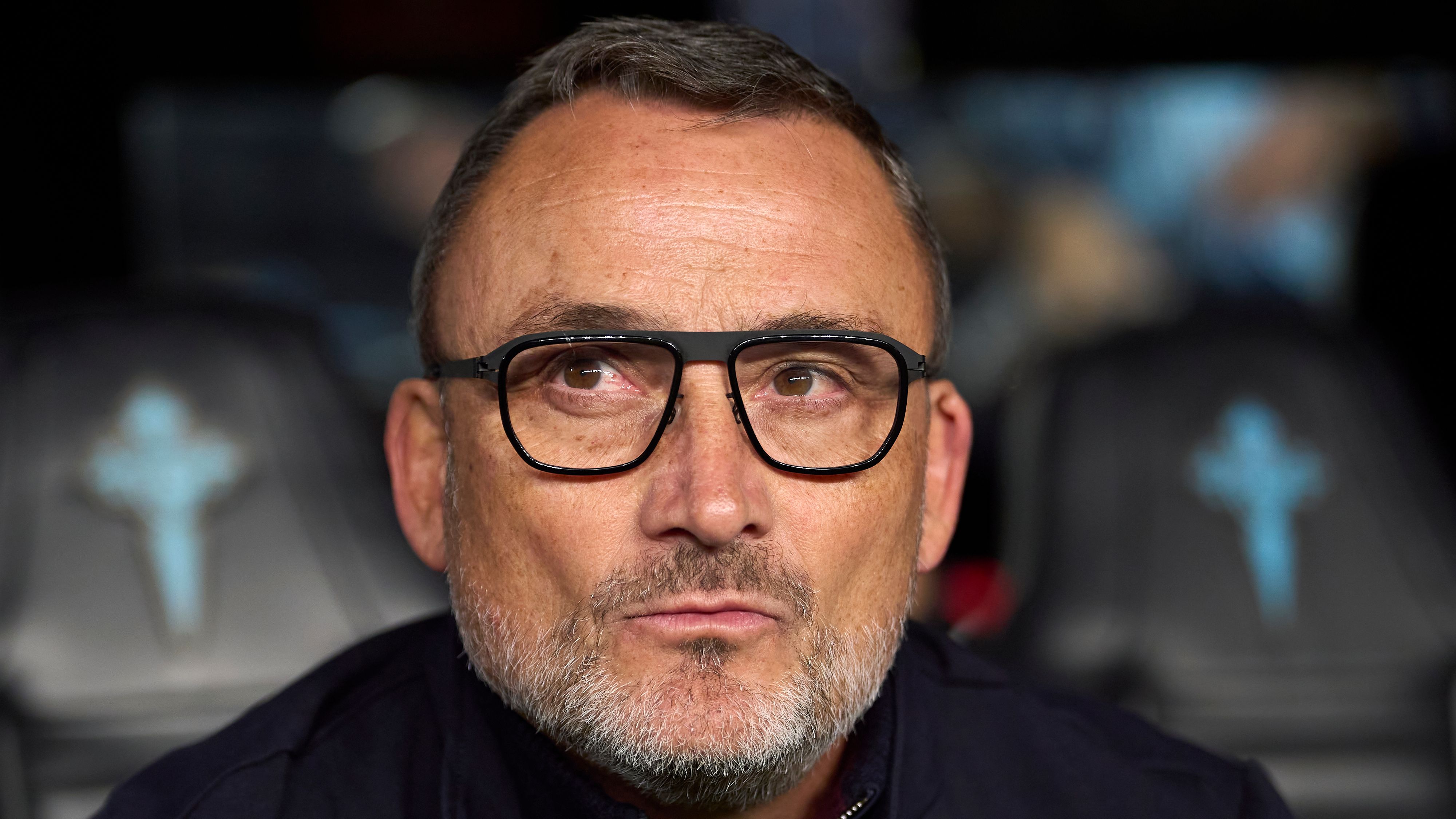 Tegenstander van Go Ahead Eagles neemt afscheid van trainer en stelt ...