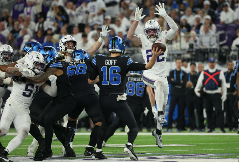 Analyst talks interesting point regarding Harrison Smith for 2026