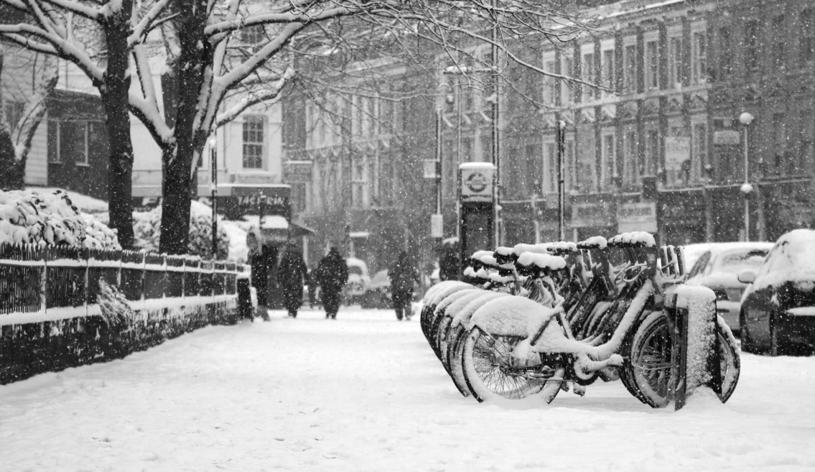 Met Office snow warning: Scotland braced for 12-inch flurries on New ...