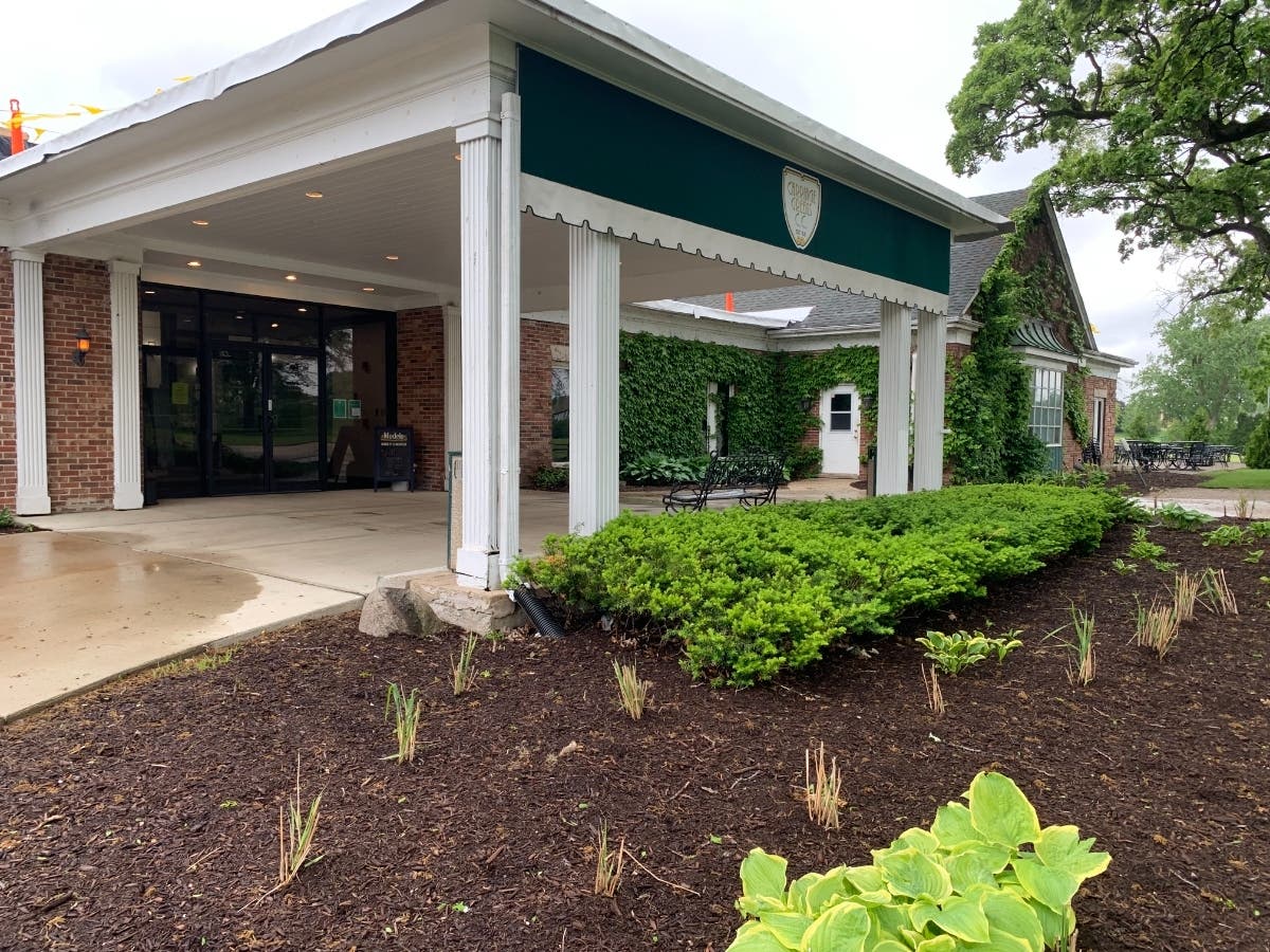 Darien golf course gets mixed ratings in study