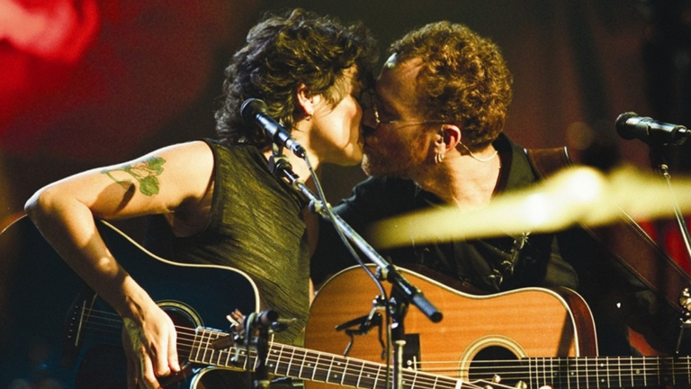 Nando Reis celebra Cássia Eller: "Ouço a voz dela em todos os lugares"