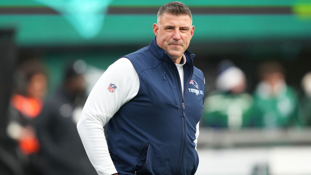 Mike Vrabel gives concerning update on Patriots’ Mack Hollins