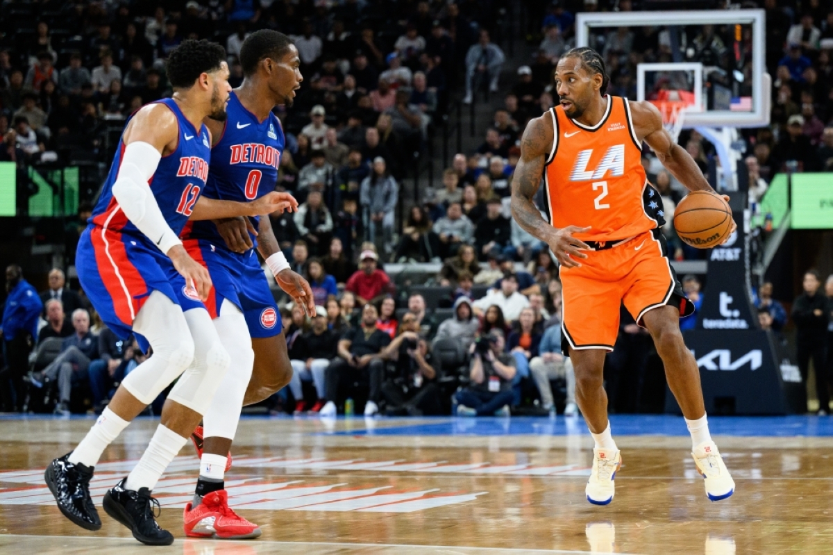 Leonard scores career-best 55 to lead Clippers past Pistons