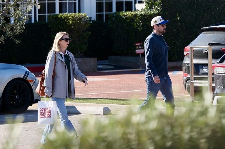 Jake Reiner spotted shopping with girlfriend two weeks after parents ...