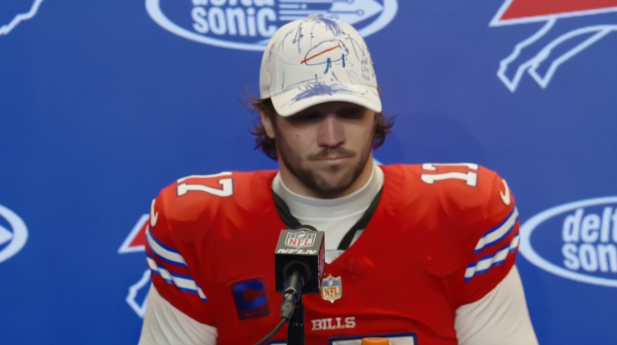 Bills' Josh Allen had a fiery response when asked about the failed two ...