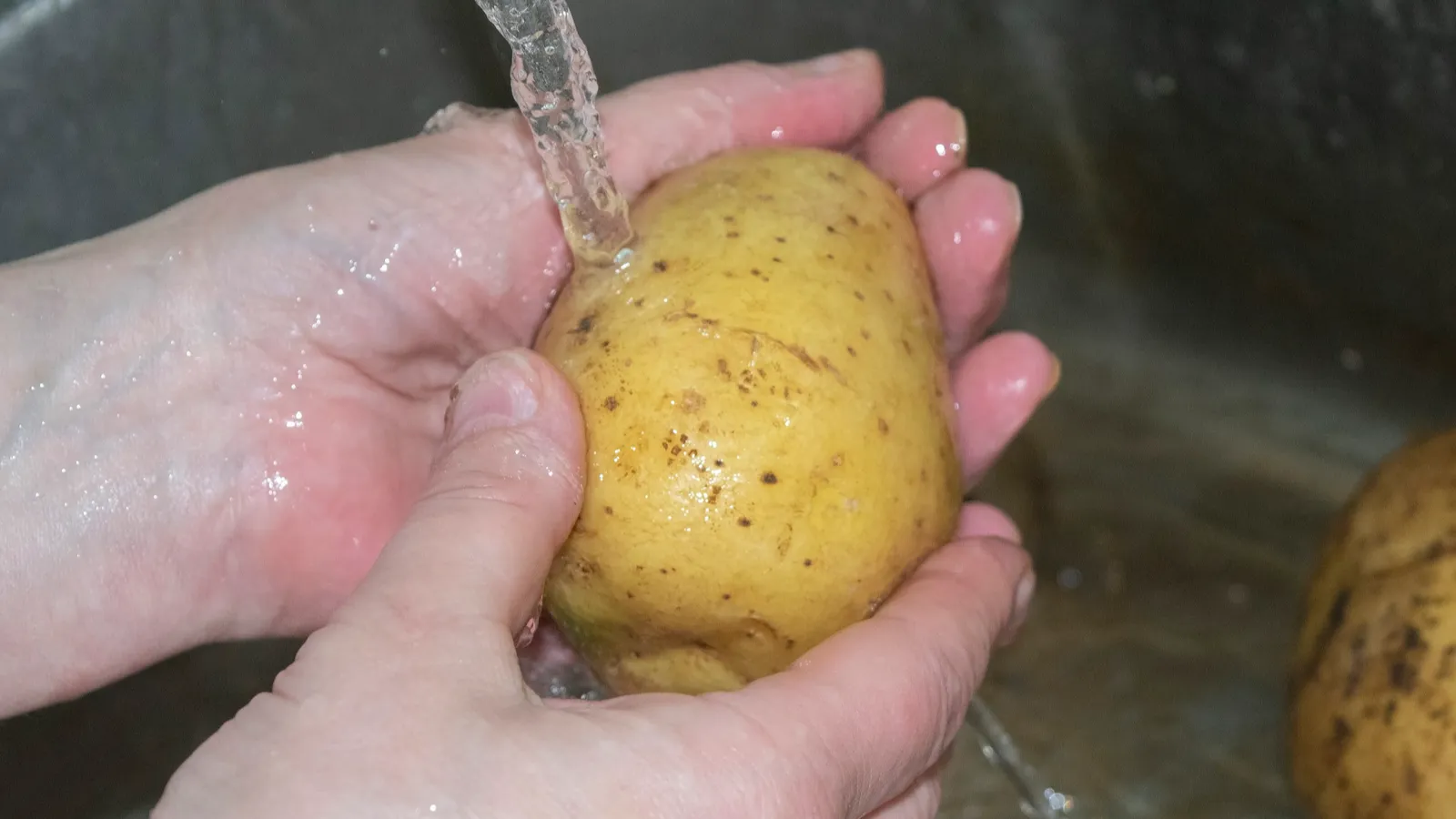 The potato cleaning mistake that could be ruining the skin every time