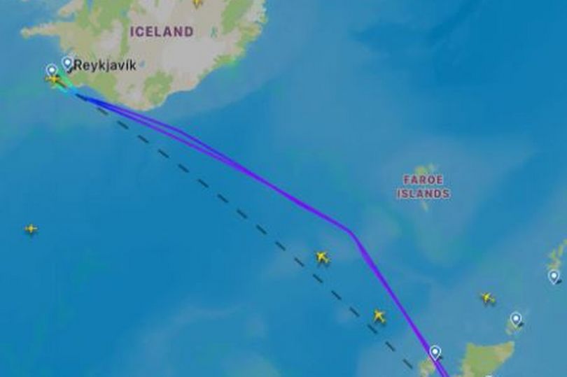 EasyJet flight from Manchester forced to divert back to airport after ...