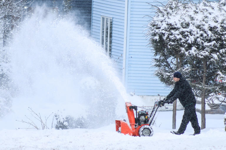 Powerful Midwest winter storm moves toward Northeast, bringing blizzard ...
