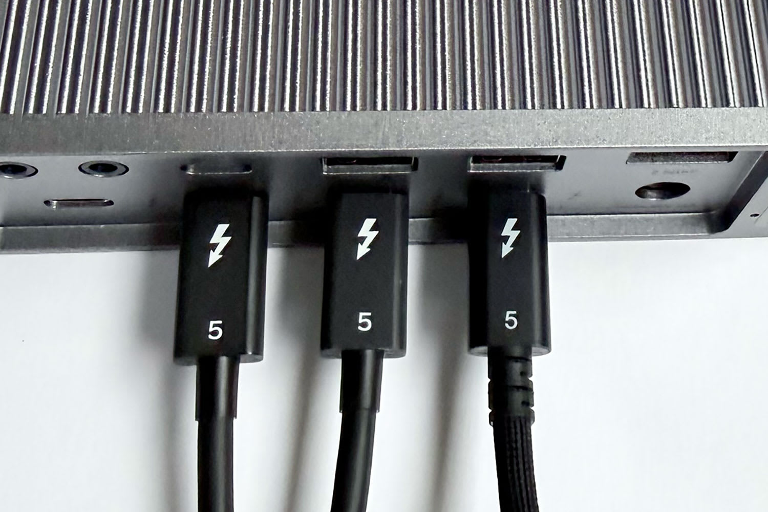 You can finally get a Thunderbolt 5 cable for your Mac in a color other ...