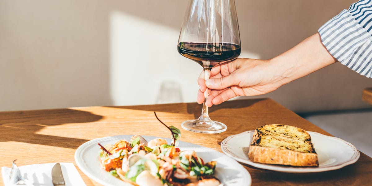 Everyone's eating earlier—here's what this means for your dinner ...