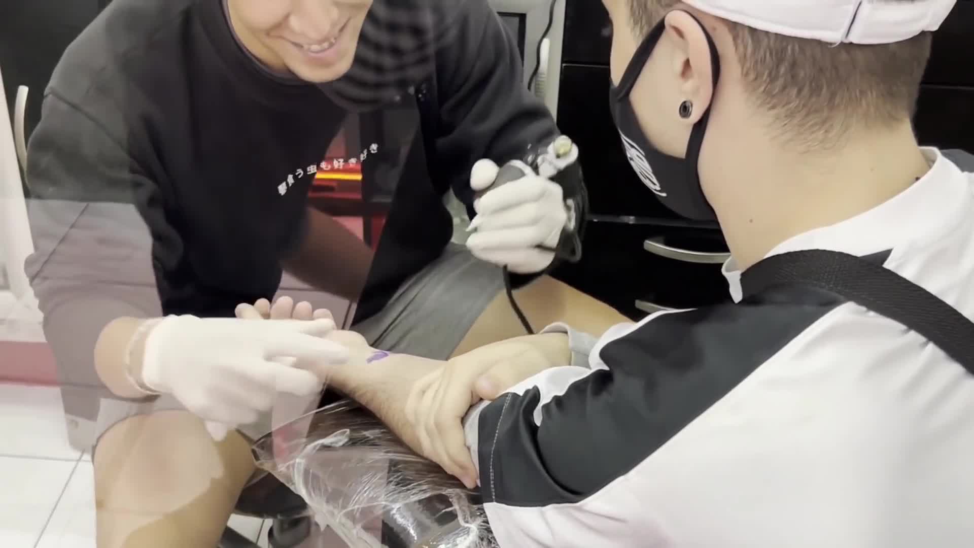 Me hice un tatuaje por el millón de subs ️