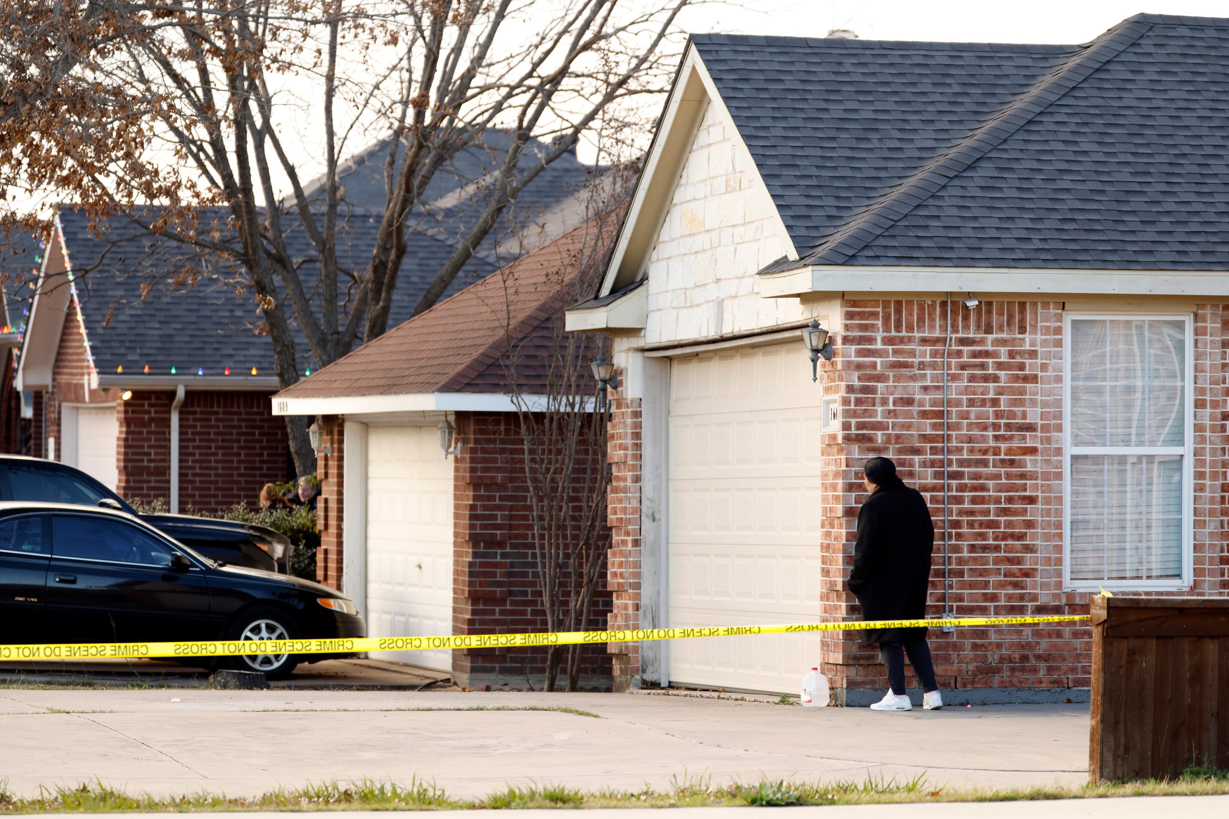 Man and woman dead in murder-suicide in Grand Prairie, police say