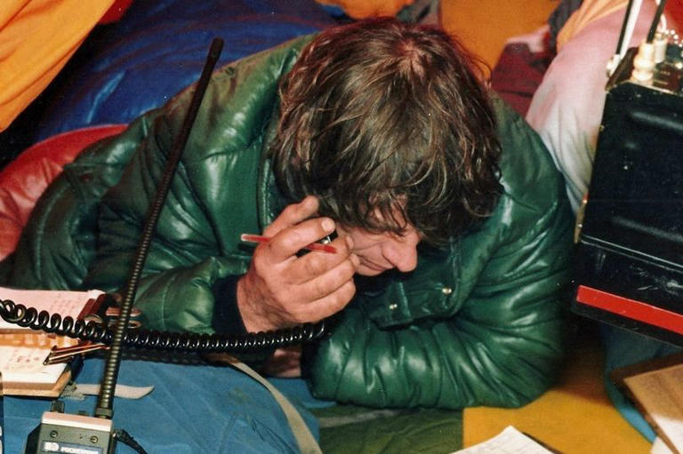 Heartbreak as mountain rescue hero who found boy, 6, and saved 1,000s dies