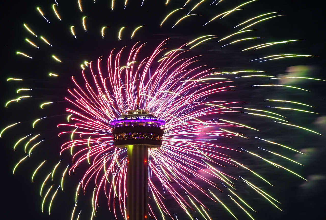 How to find parking downtown as 70,000 expected for New Year's Eve ...