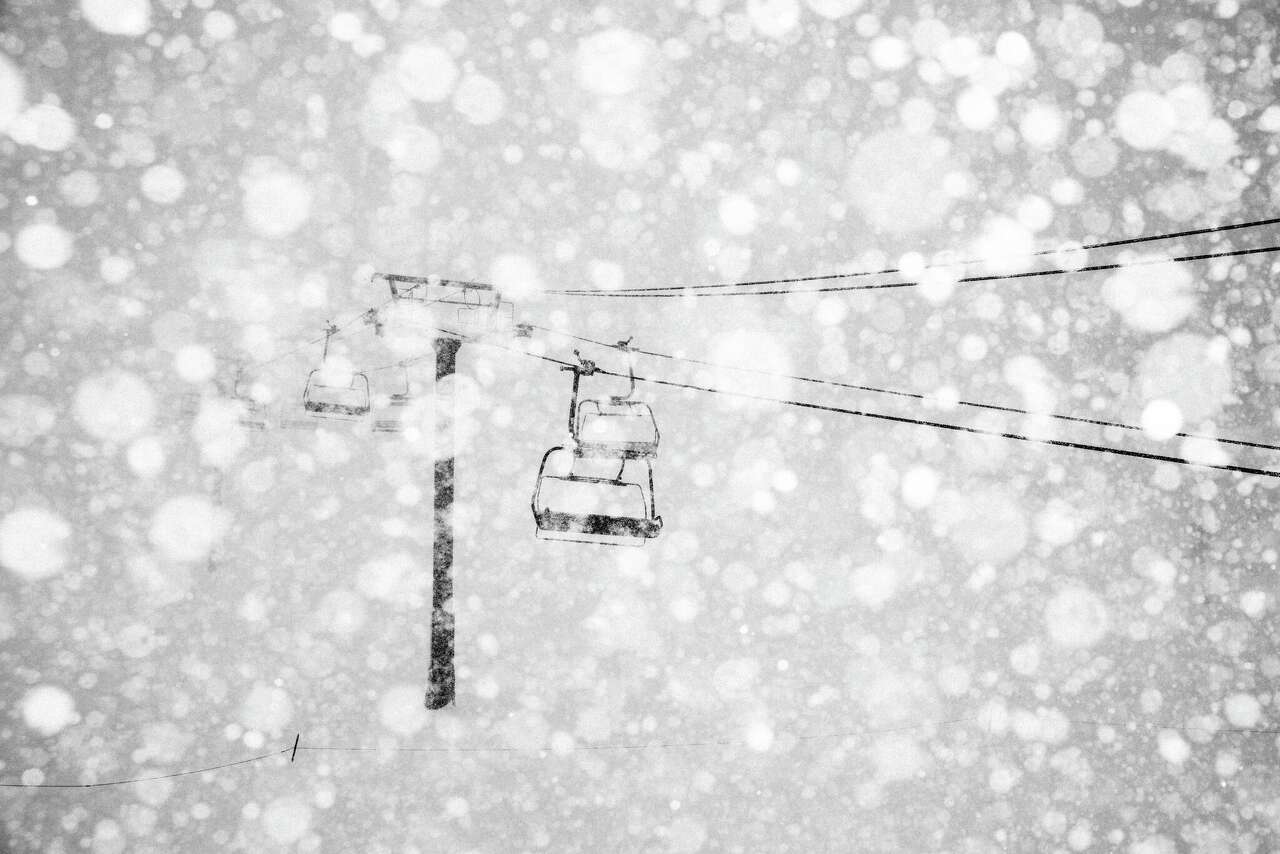 Mammoth ski patroller dies, becoming the resort's second patroller ...