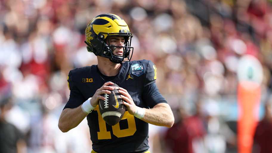 Michigan QB will enter the transfer portal but it's not Bryce Underwood