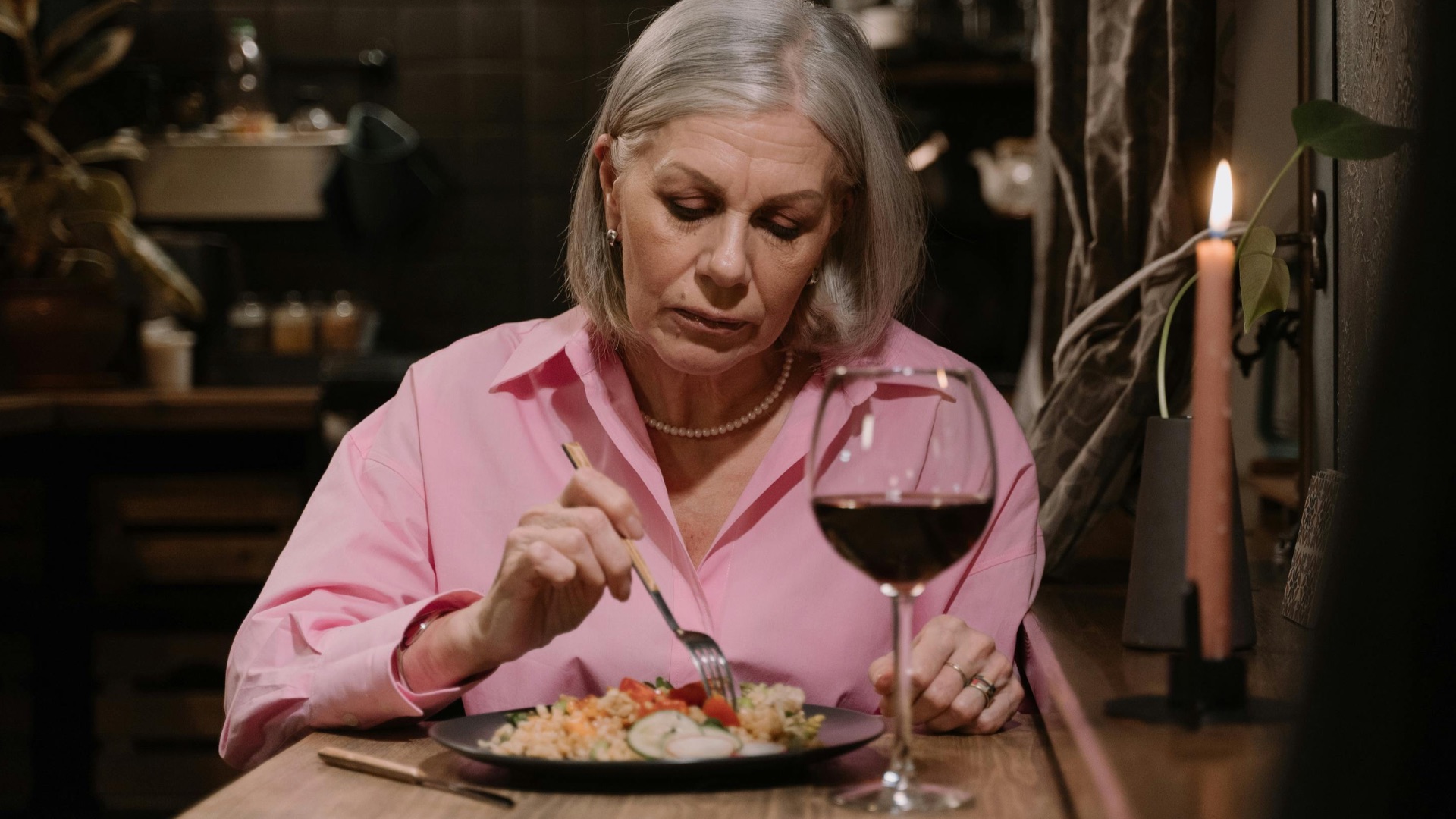 For one, please: Why dining solo is so difficult