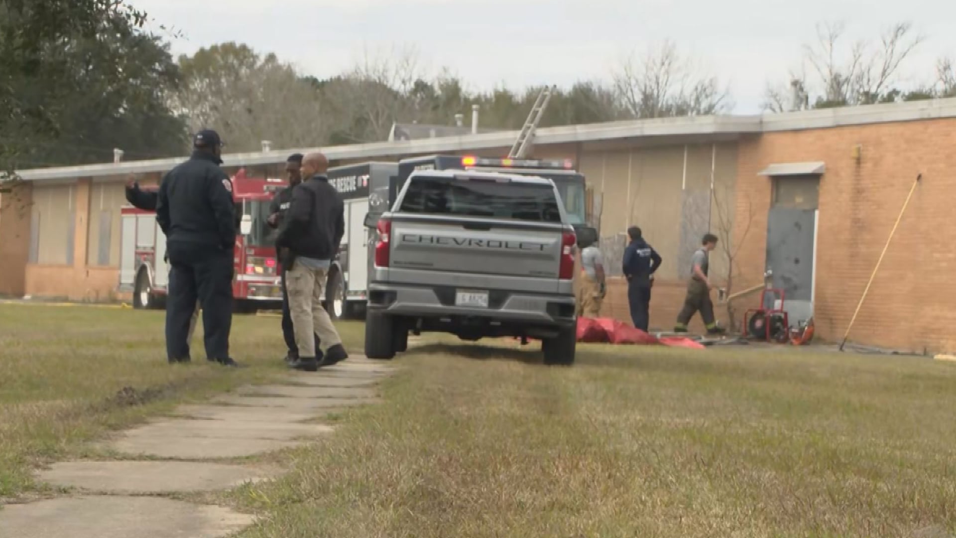 Fire breaks out again at vacant Moss Point elementary school