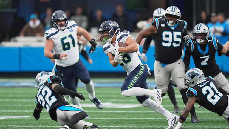 Julian Love, Zach Charbonnet top Seahawks PFF grades vs. Panthers