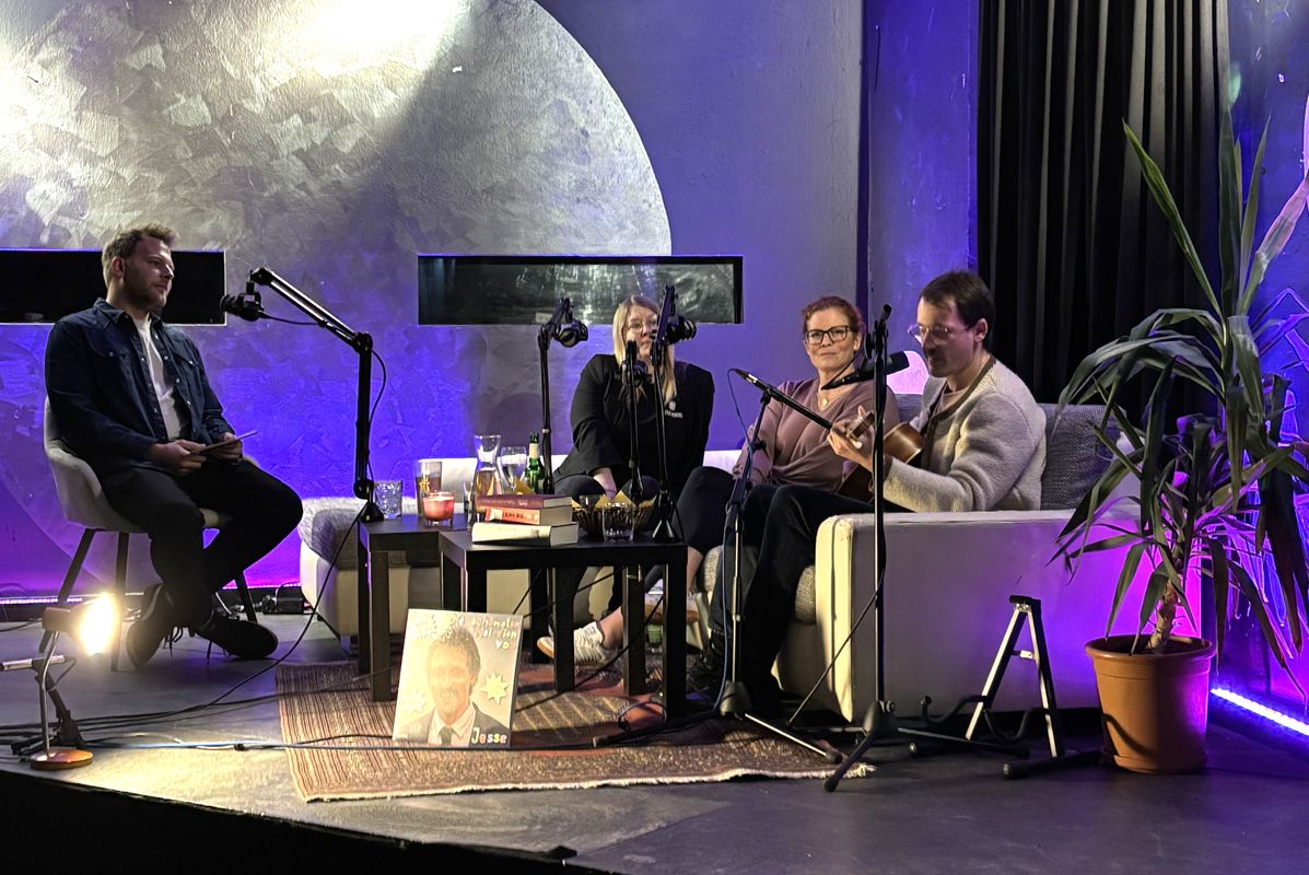 Live-Podcast aus der Kultur Weberei: Spannende Einblicke in die Telfer ...