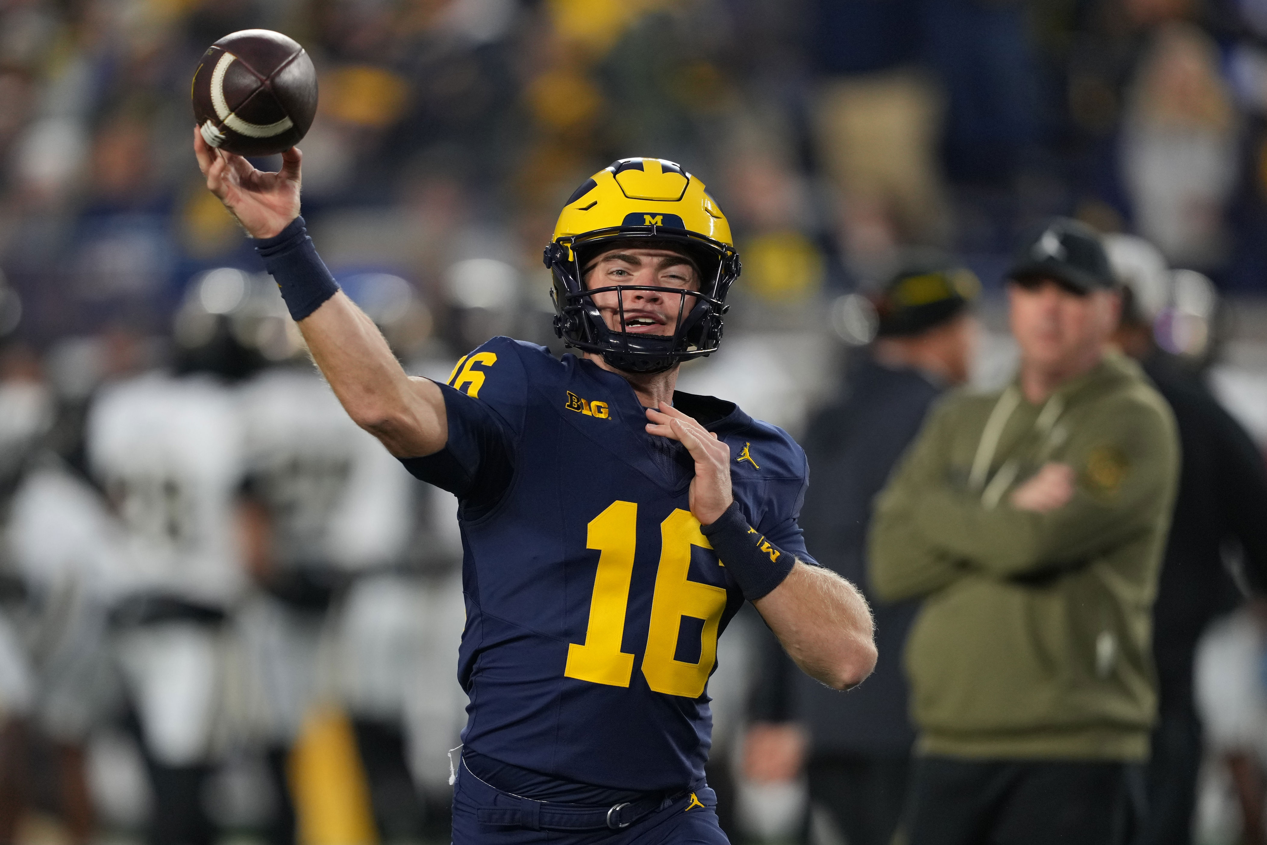 Michigan quarterback makes major decision on his college football future