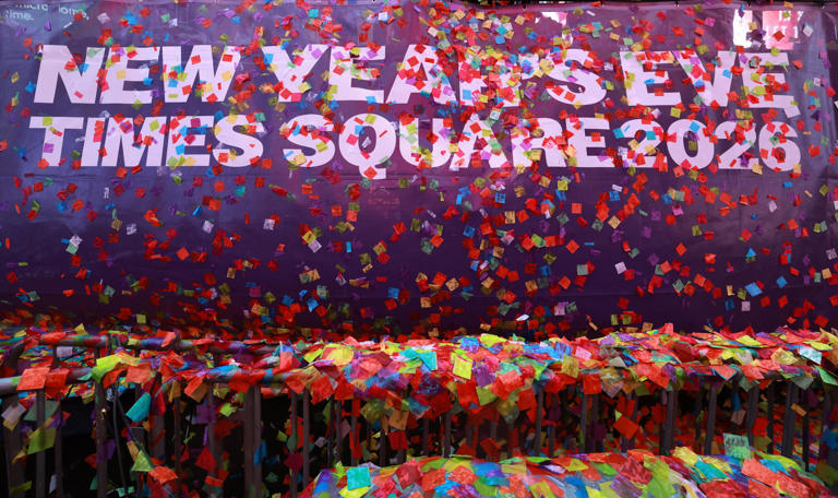 Watch NYC Times Square confetti drop test ahead of New Year's Eve