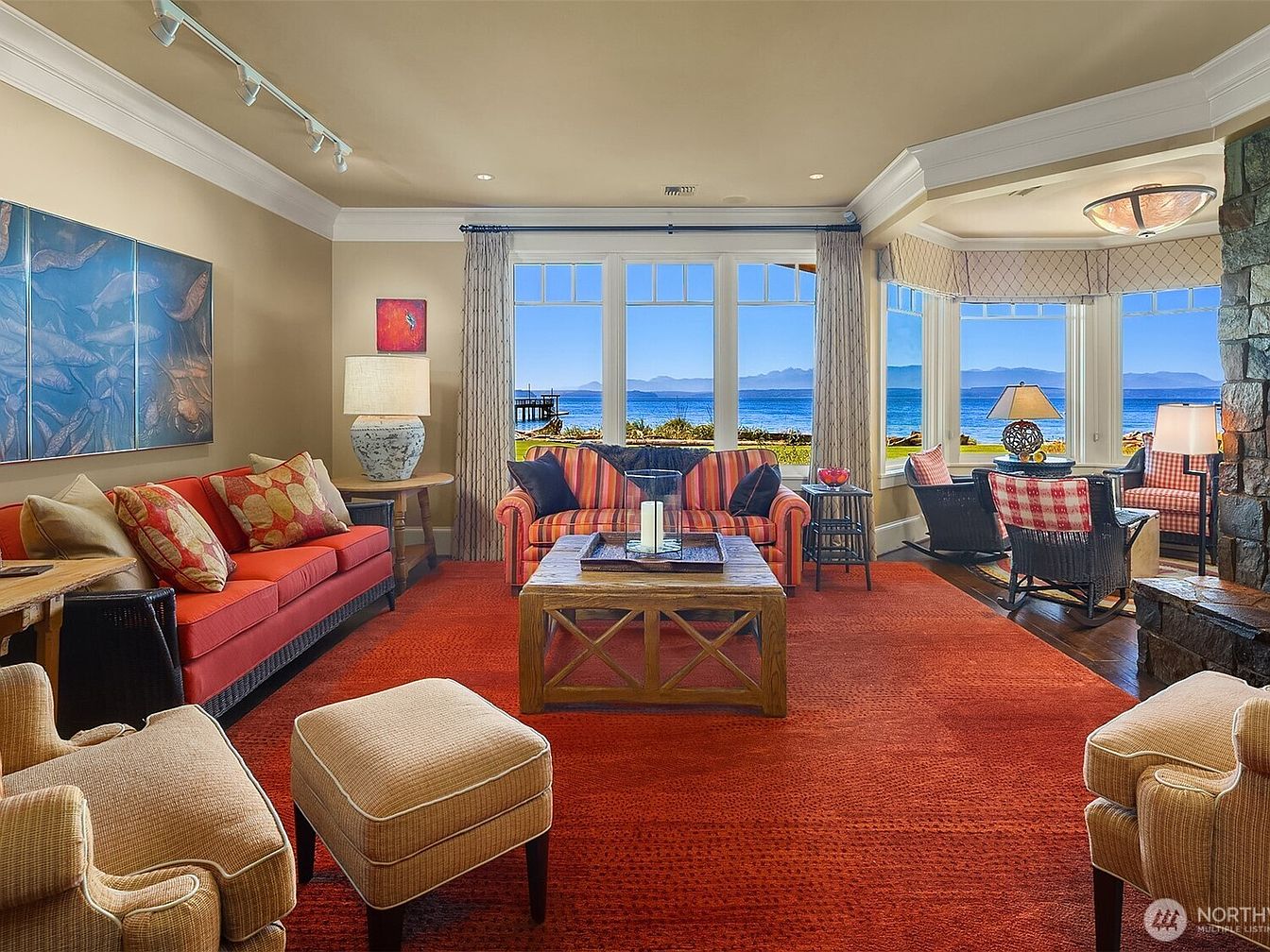 $10M Estate with 140 ft of Beachfront & Breathtaking Views of Puget ...