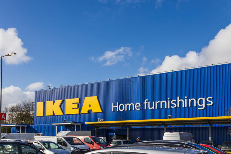 Ikea's cottagecore duvet cover set will give your bedroom cozy picnic vibes