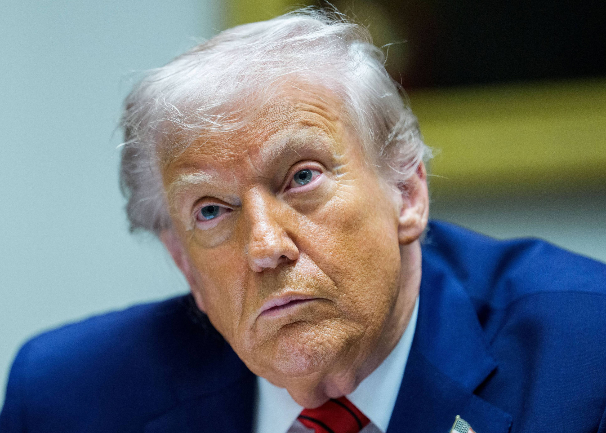 AOC tops Vance in presidential poll