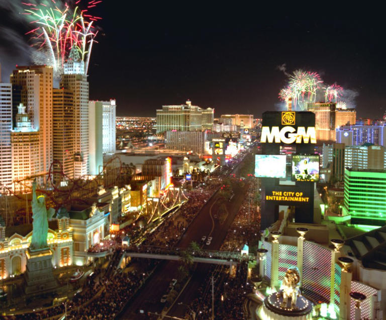 Fireworks photos show Las Vegas Strip’s evolution under spectacular skies