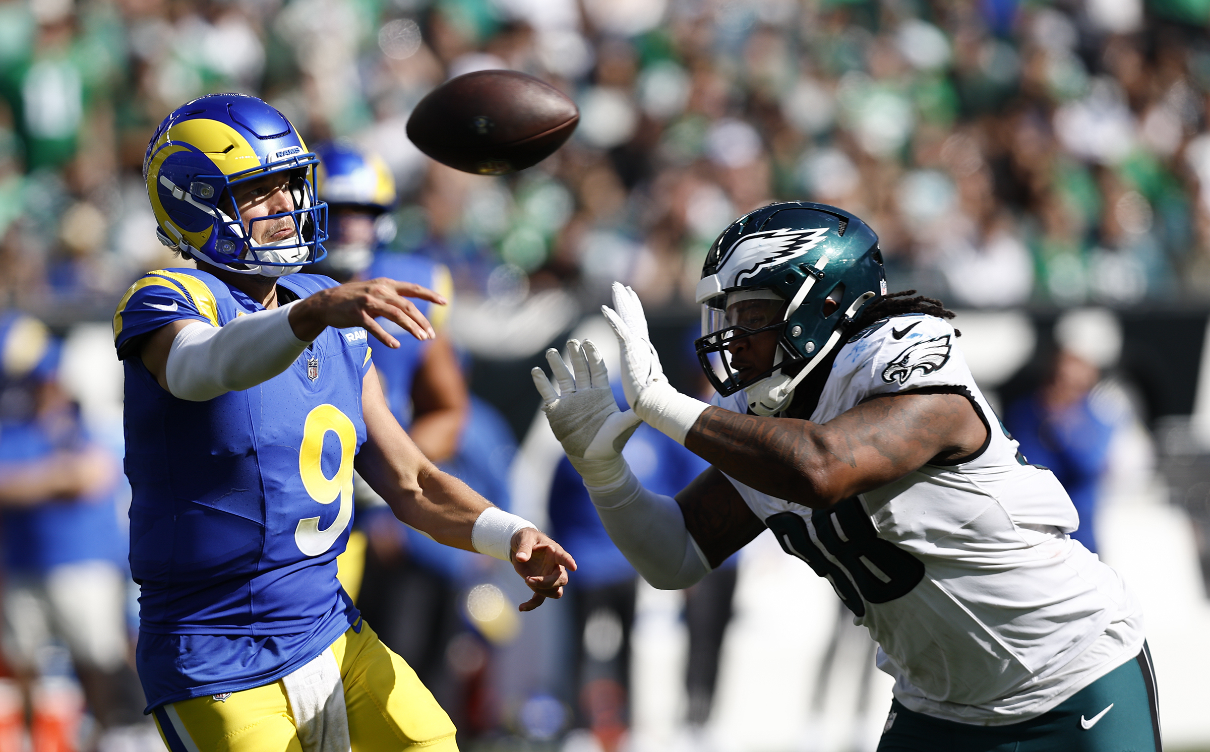 Eagles favored over Commanders in Week 18; Super Bowl odds take a dip ...