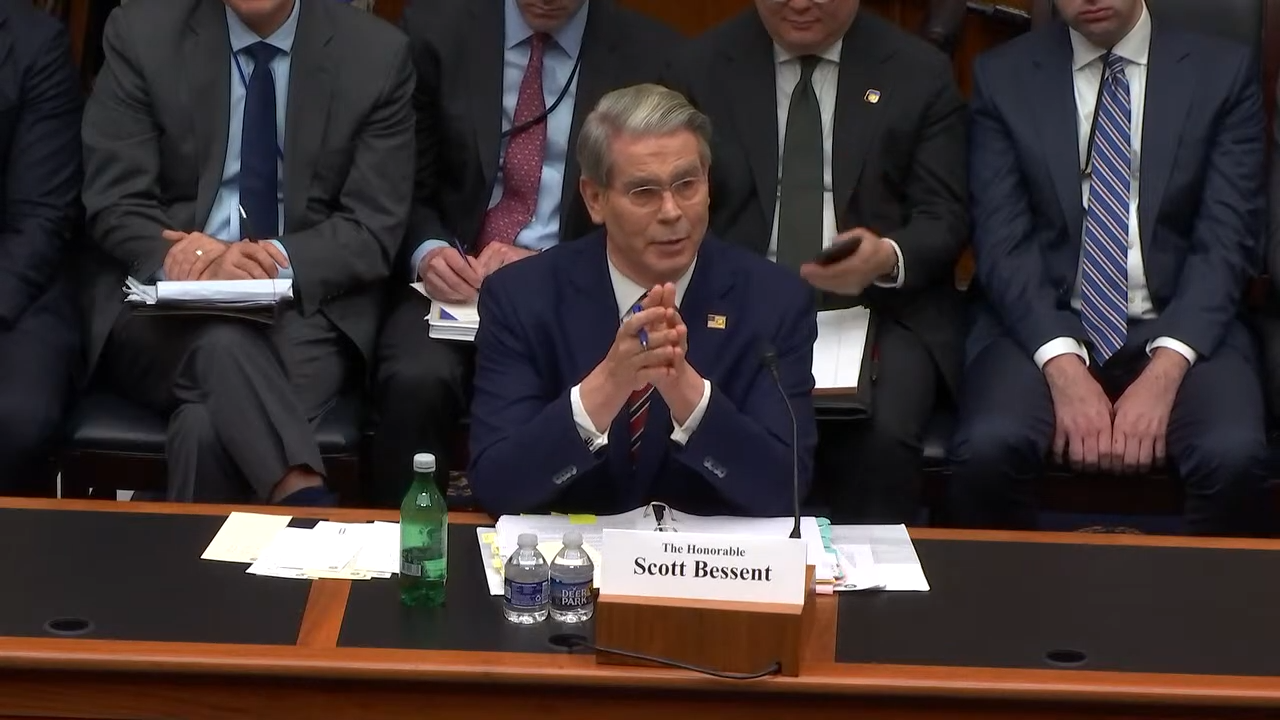 'I'm reclaiming my time!': Scott Bessent gets put in his place as ...