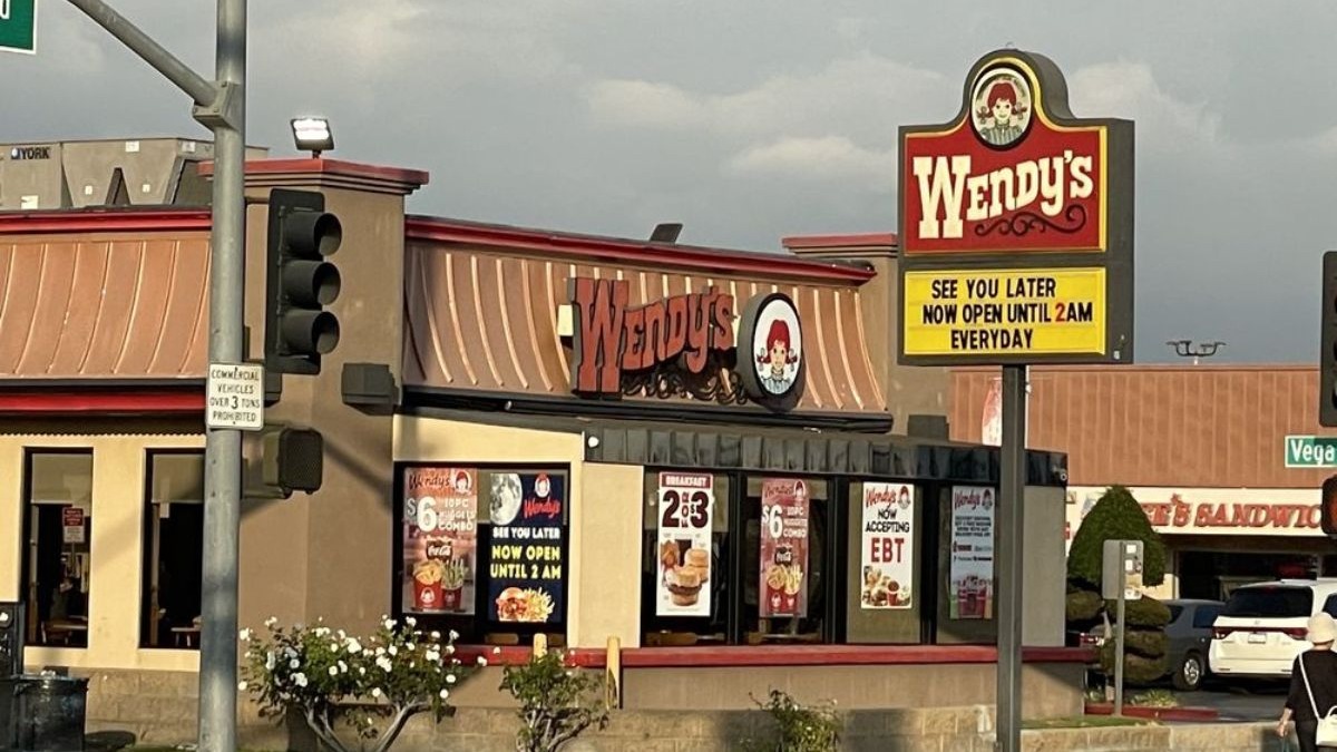 Major fast-food chain will sell cheeseburger for one cent to mark ...