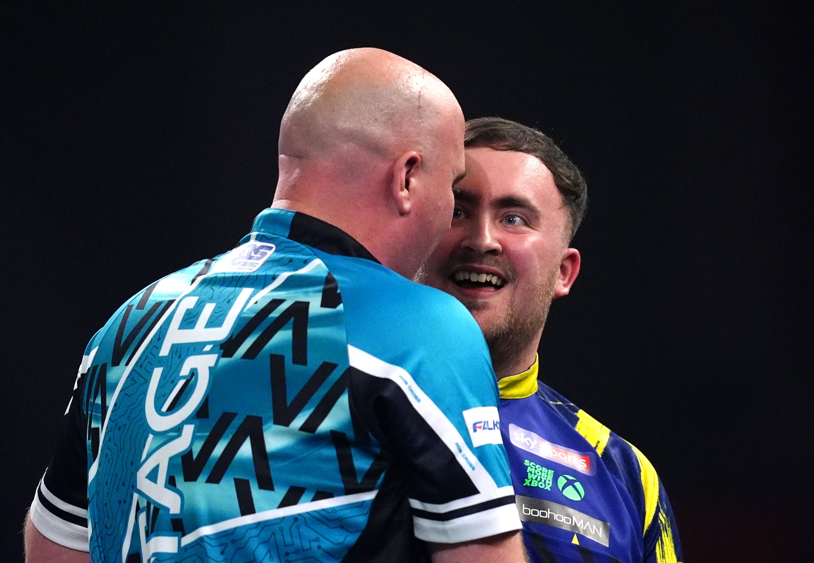 Luke Littler shrugs off boos to beat Rob Cross in last 16 at World ...