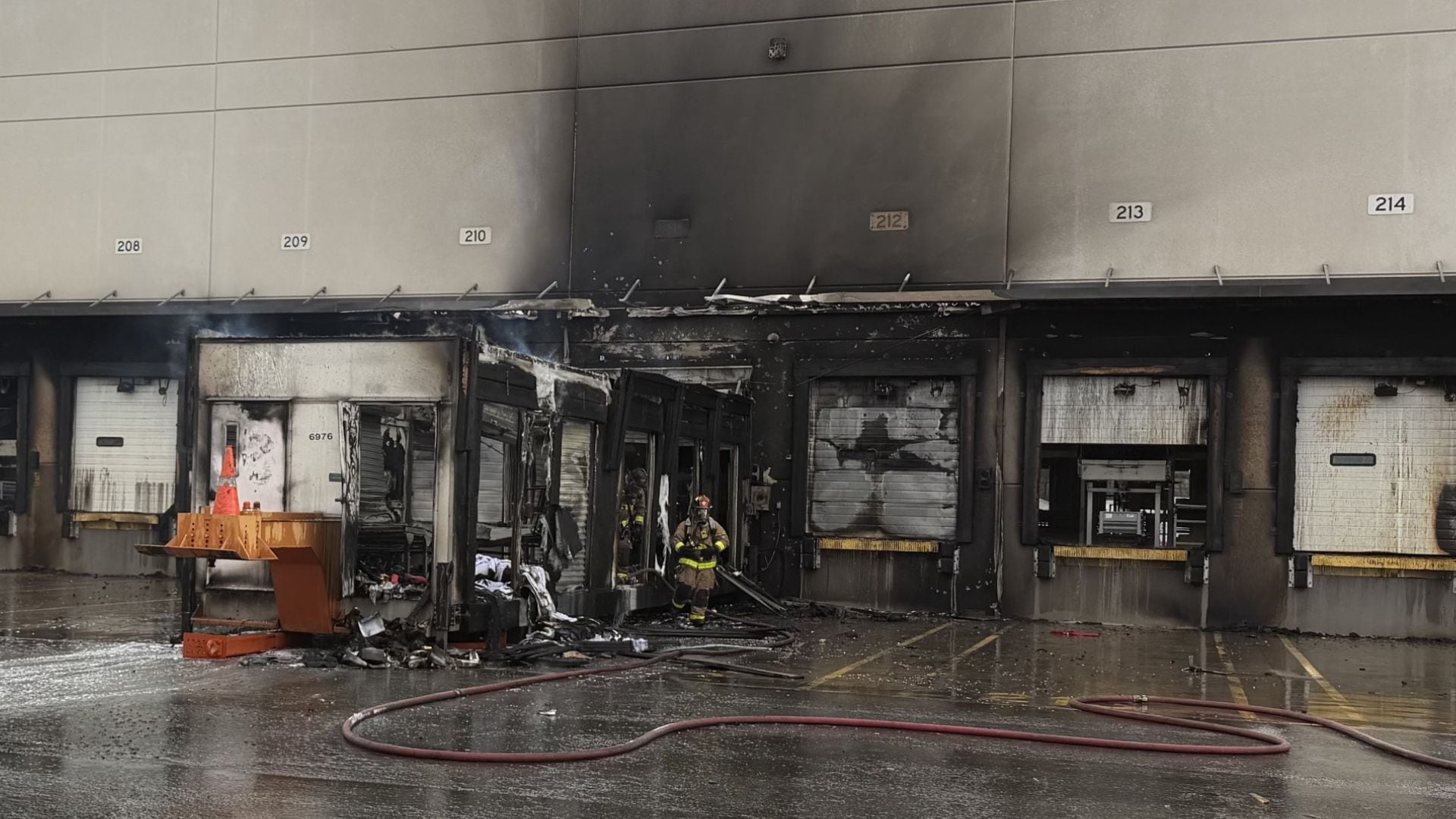 Fire breaks out at Cobb County FedEx facility