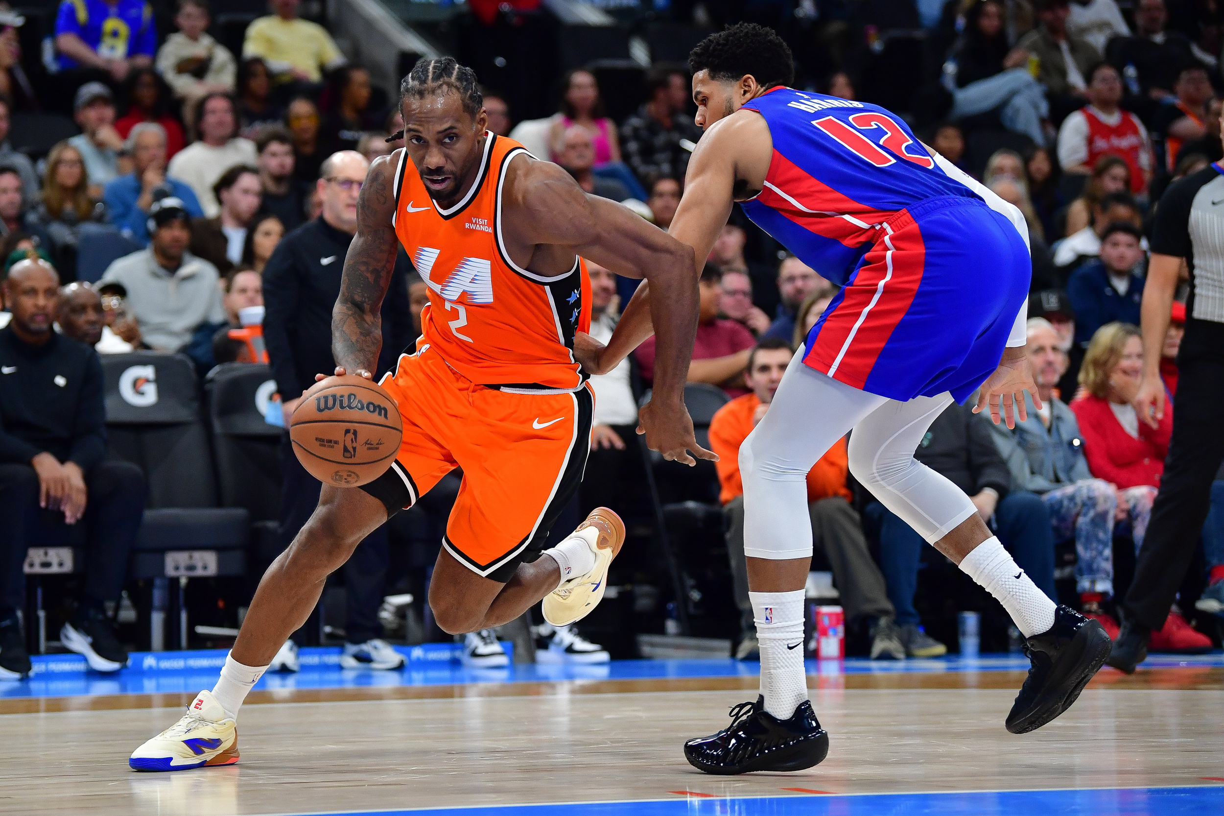 Kawhi Leonard's career-best performance extends Clippers' win streak