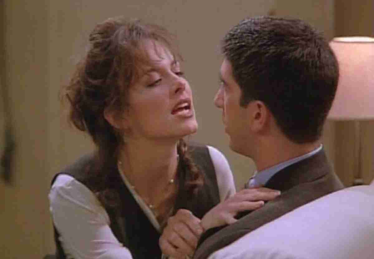 Melora Hardin recalls her appearance on "Friends" and the fear of ...