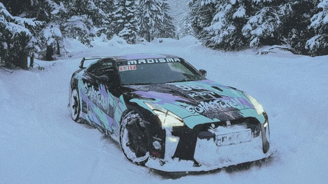 First snow drive with a Nissan GTR?