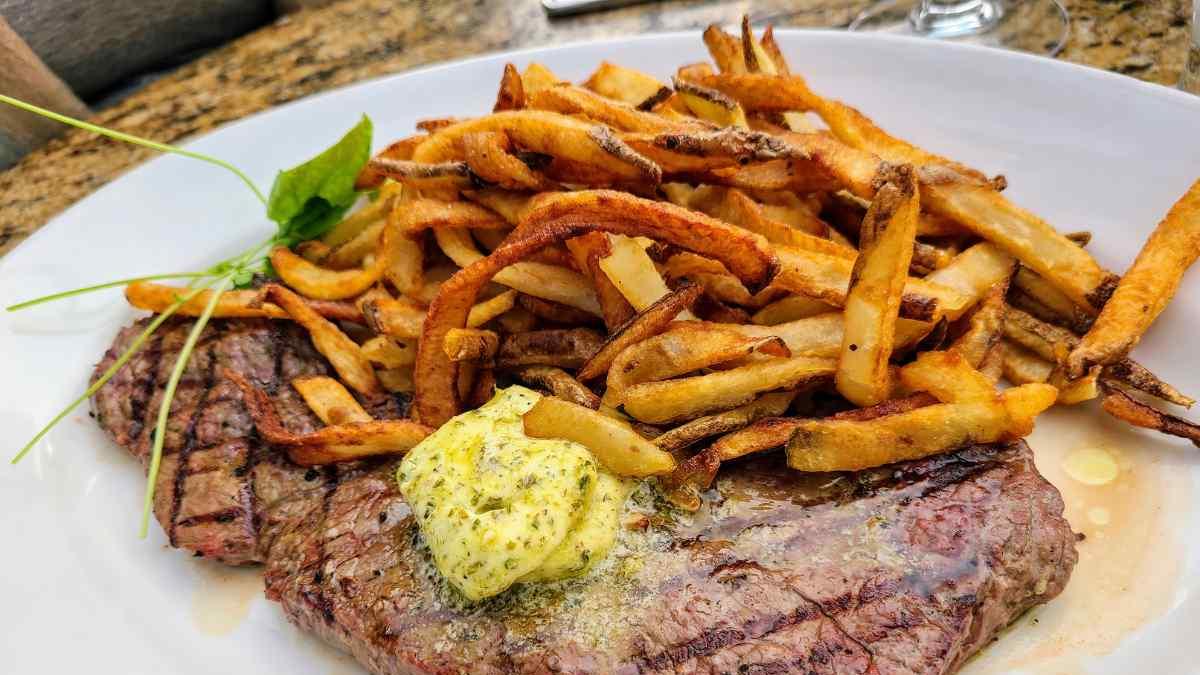 Cómo hacer filete de res al estilo «café de París», el clásico hecho en ...